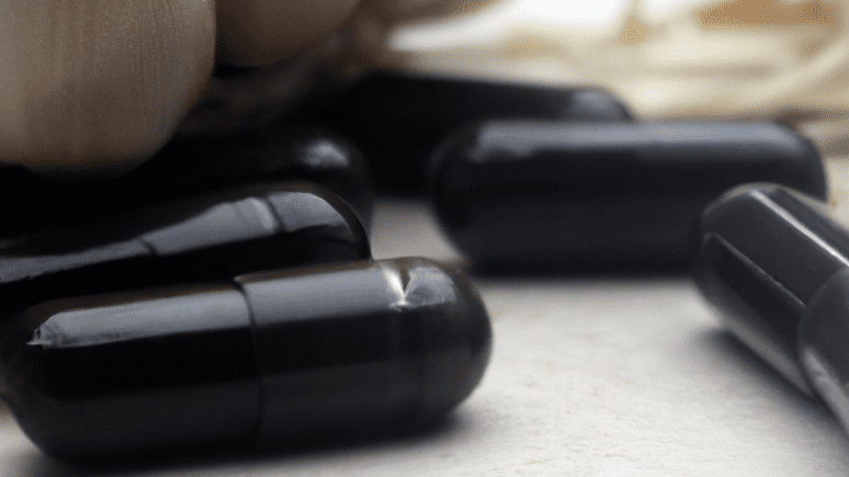 What do black garlic supplements contain? - AGE2B